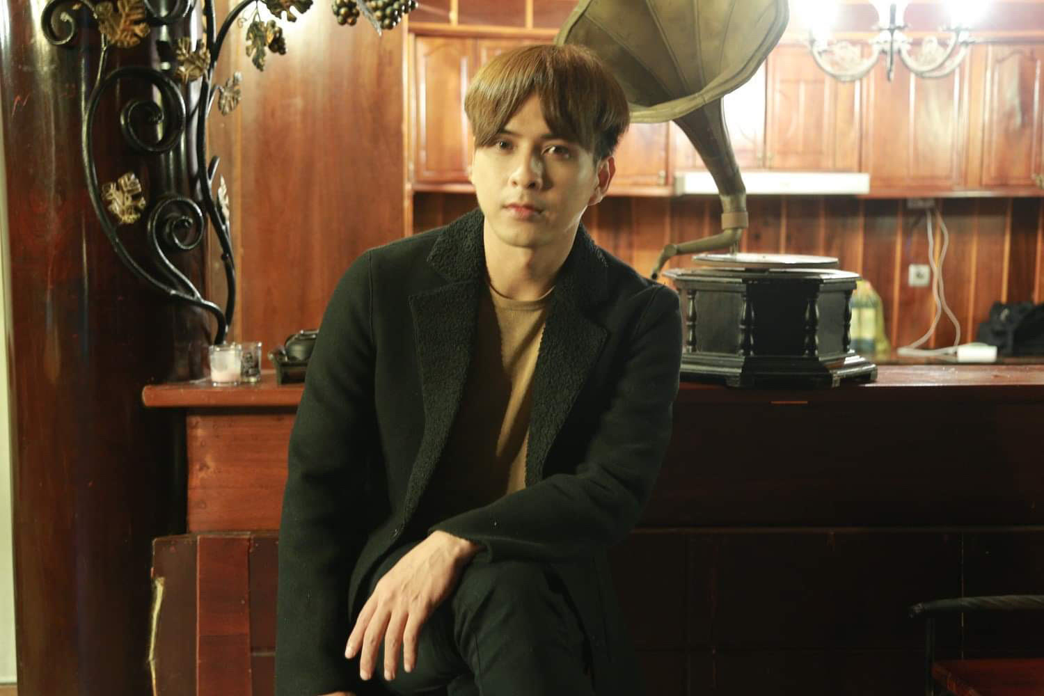 Hiếu bến tàu: tình tiết thắt mở khiến khán giả “đứng ngồi không yên”